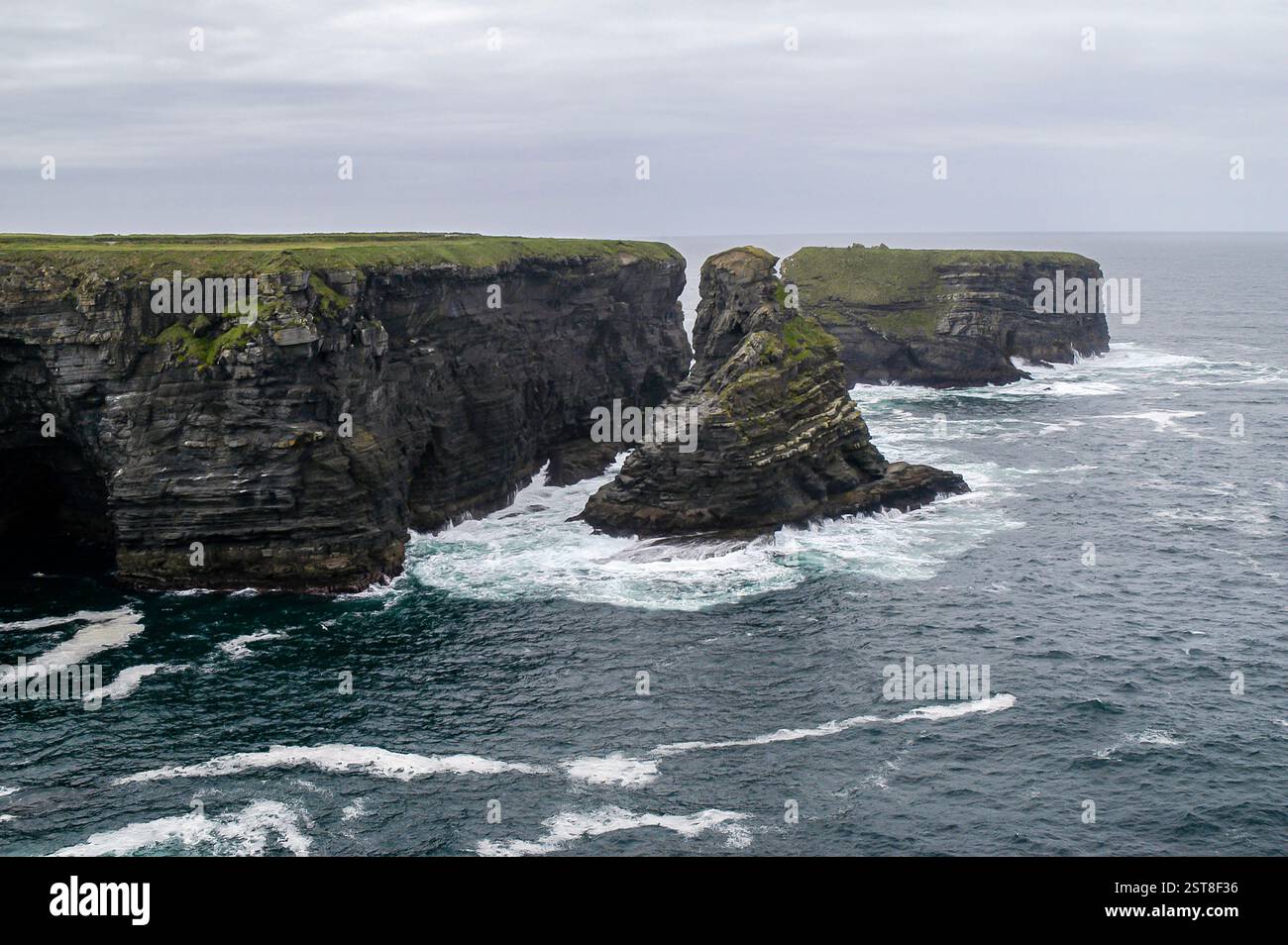 Sunlight Over the Cliffs on Dingle Peninsula in Ireland Stock Photo - Alamy
