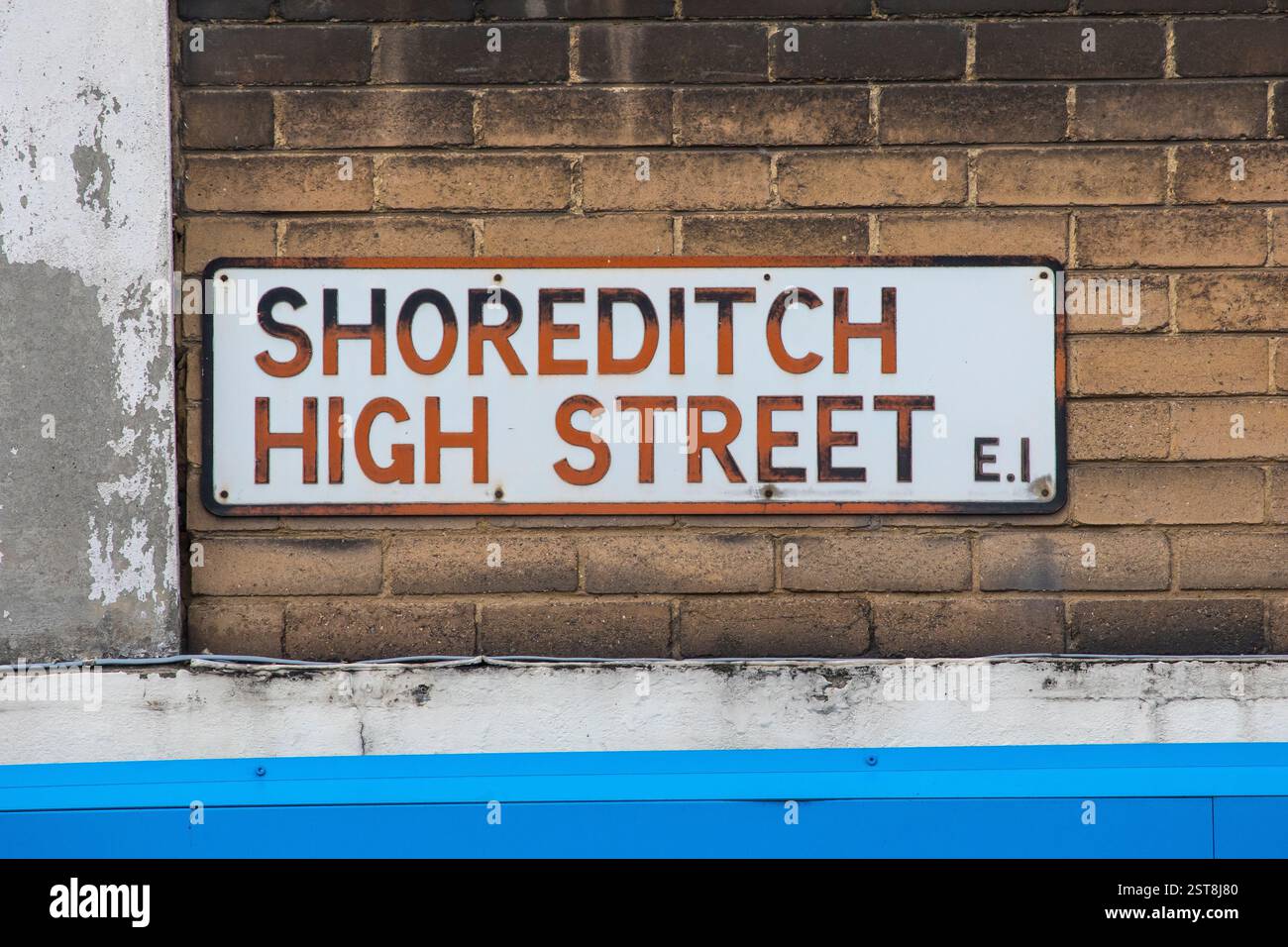 A street sign for Shoreditch High Street in London, UK Stock Photo - Alamy