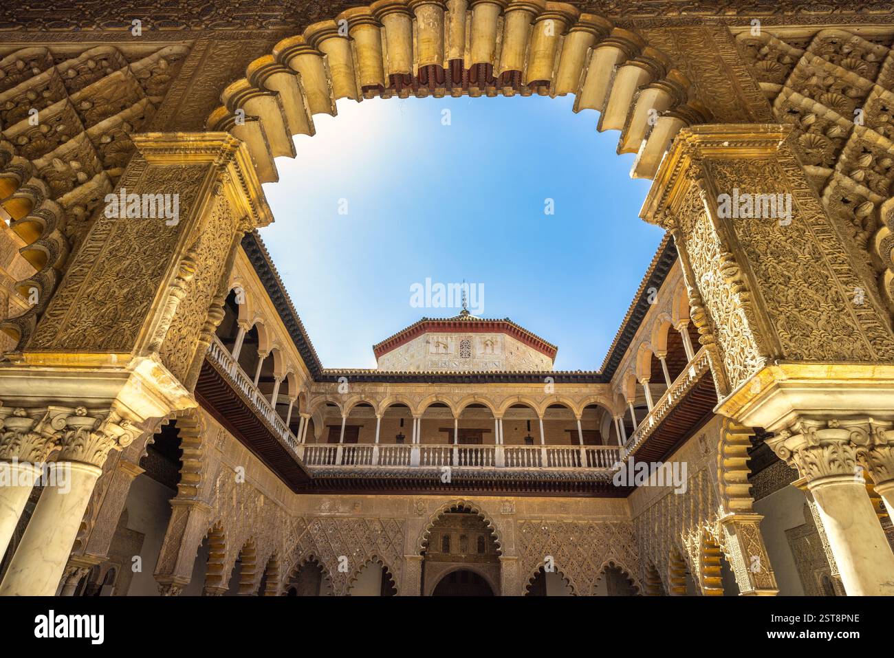 Architecture showcases grand arches hi-res stock photography and images ...