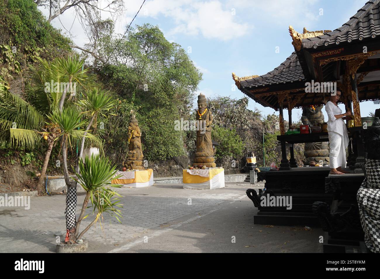 Pura Batu Bolong Temple Festival, Lombok, Indonesia Stock Photo - Alamy