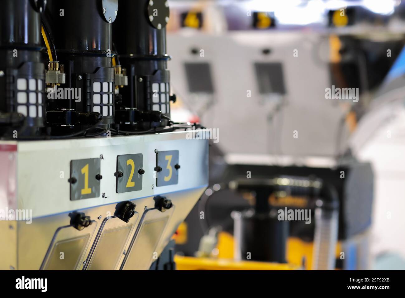 Gravimetric raw material dosing system for plastic extrusion lines ...