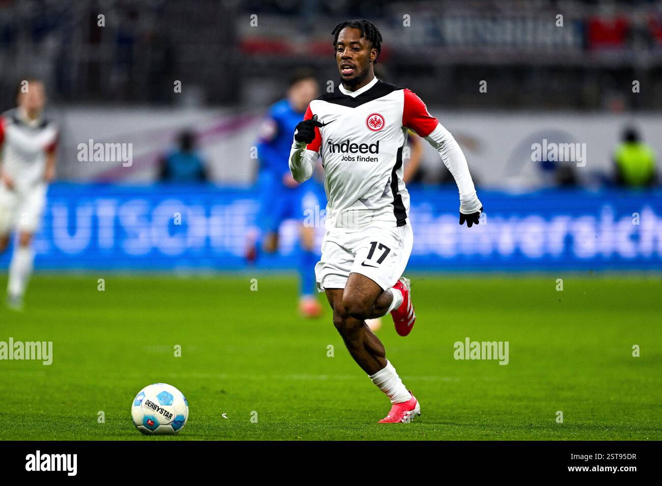 Frankfurt, Deutschland. 16th Feb, 2025. Elye Wahi (Eintracht Frankfurt ...