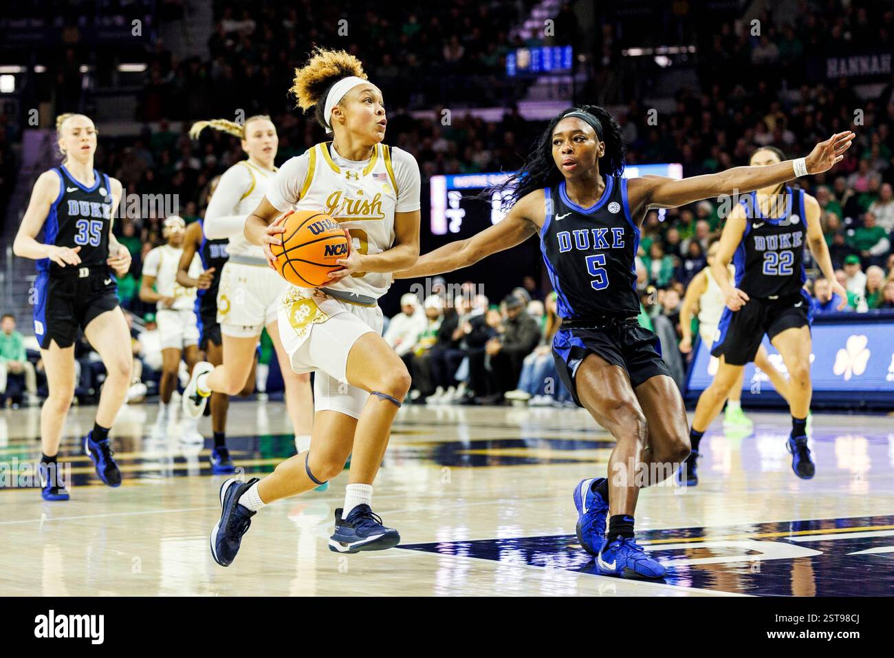 Notre Dame guard Hannah Hidalgo drives as Duke guard Oluchi Okananwa (5 ...