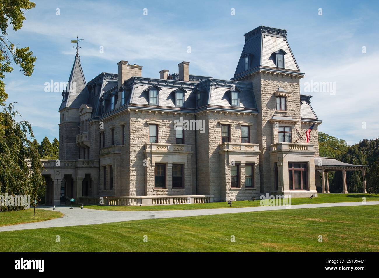 The beautiful Chateau-sur-Mer gilded age historic mansion at Bellevue ...