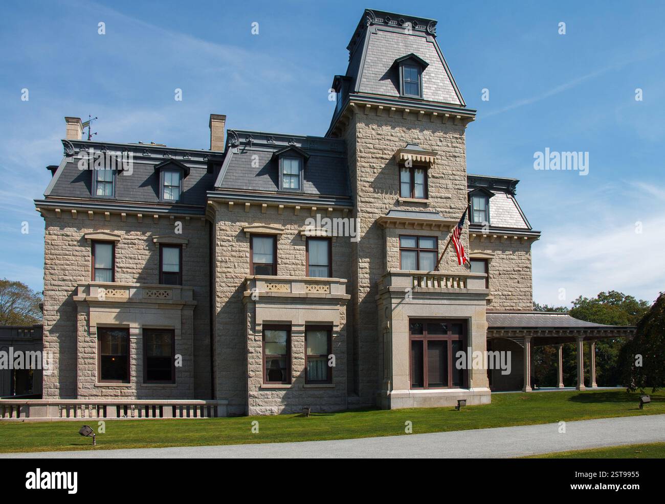 The beautiful Chateau-sur-Mer gilded age historic mansion at Bellevue ...