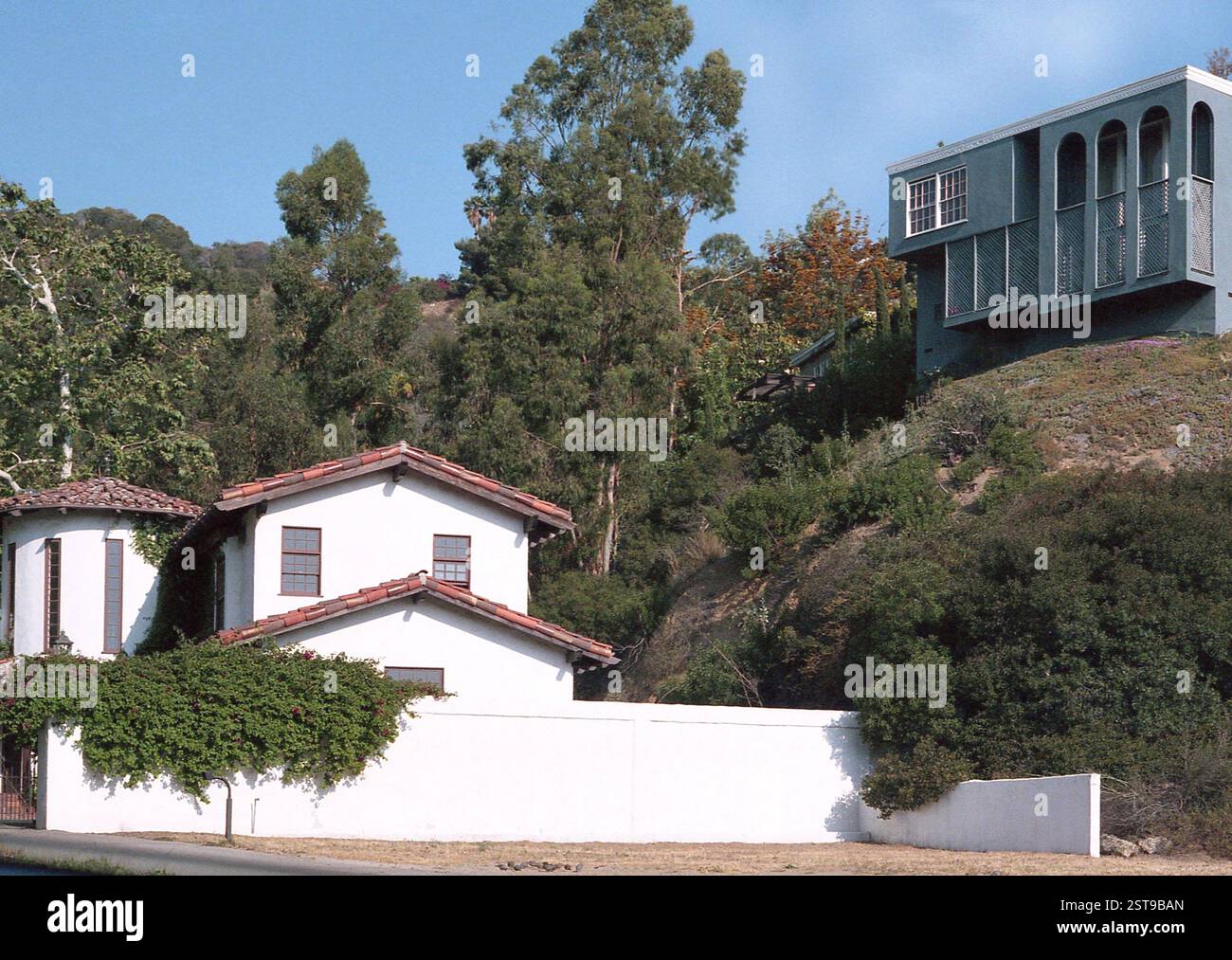 Los, Angeles, CA, USA, approx. 1990. Houses in the Hollywood ...