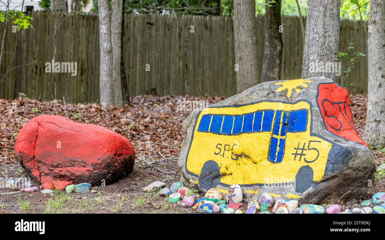 Painted school bus hi-res stock photography and images - Alamy