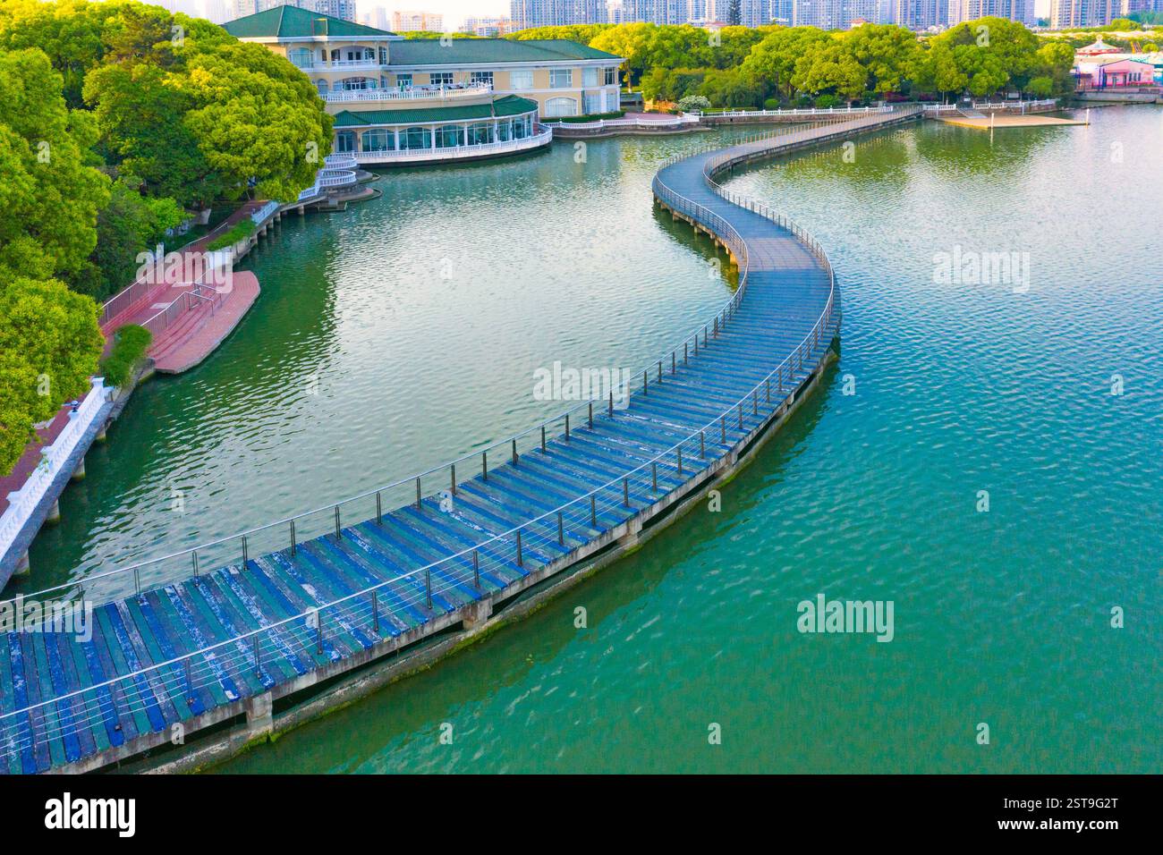 Scenery of Tai Lake scenic spot in Wuxi, Jiangsu Province, China Stock Photo - Alamy