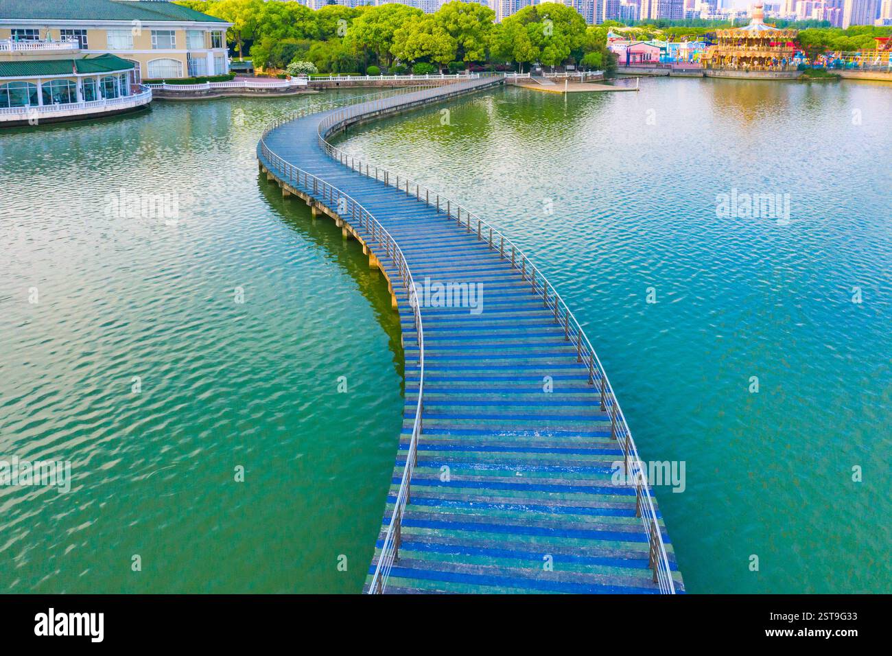 Scenery of Tai Lake scenic spot in Wuxi, Jiangsu Province, China Stock Photo - Alamy