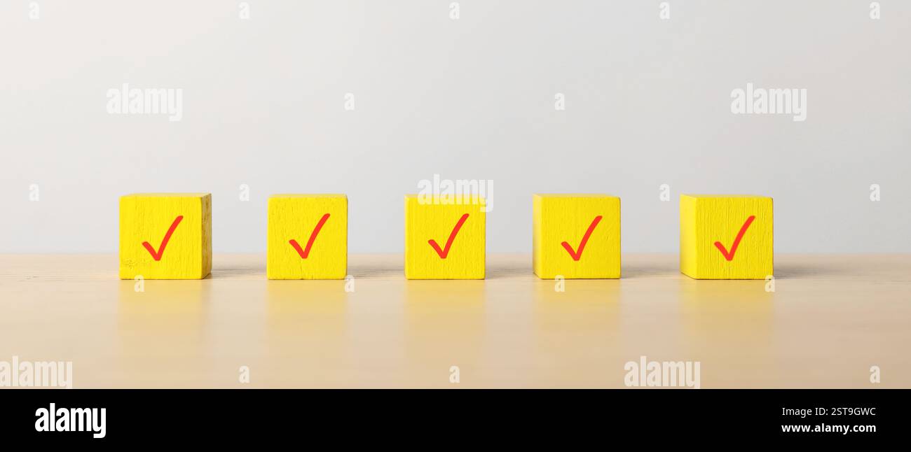 Checkmark yellow vote correct hi-res stock photography and images - Alamy