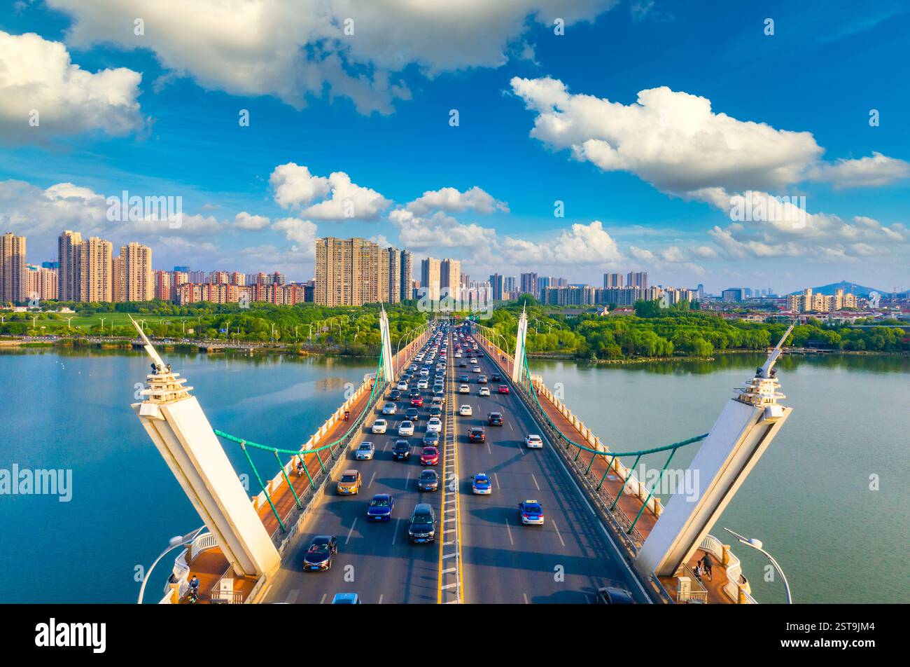 Lihu Bridge, Wuxi City, Jiangsu Province, China Stock Photo - Alamy