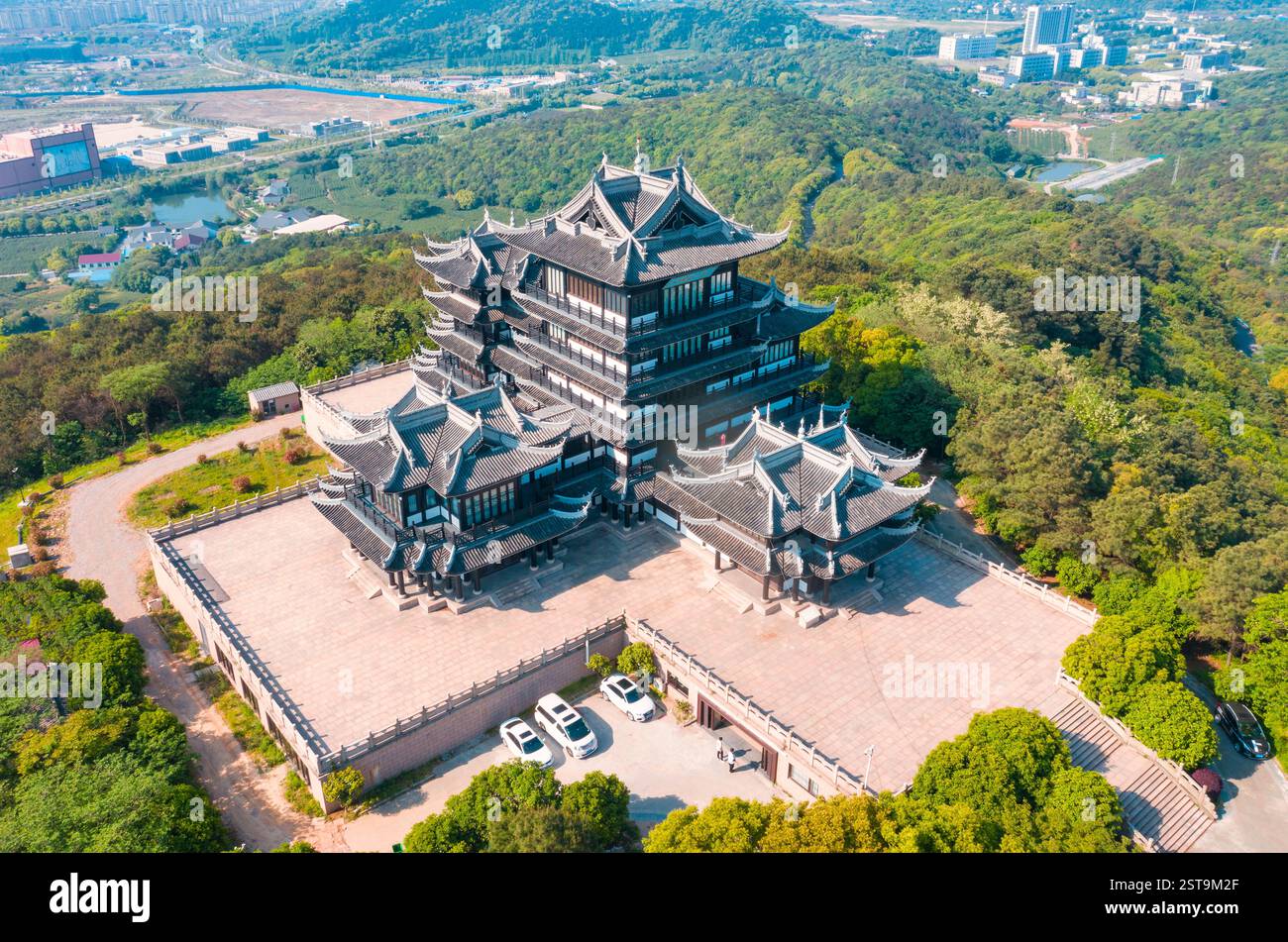 The First Peak of the Taihu Lake Lake, Wuxi City, Jiangsu Province ...