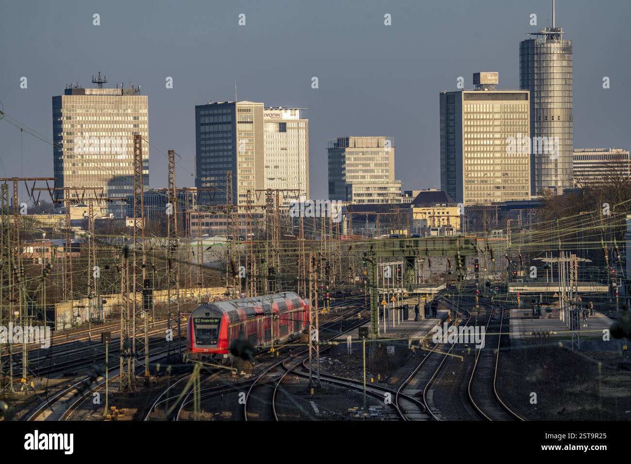 Regional express train on the tracks west of Essen central station ...