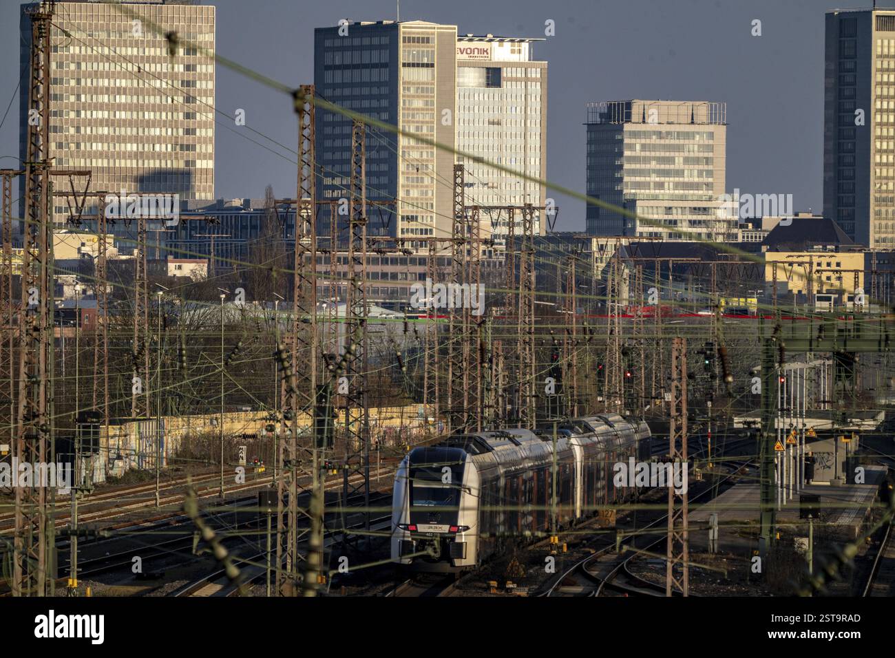 Regional express train on the tracks west of Essen central station ...