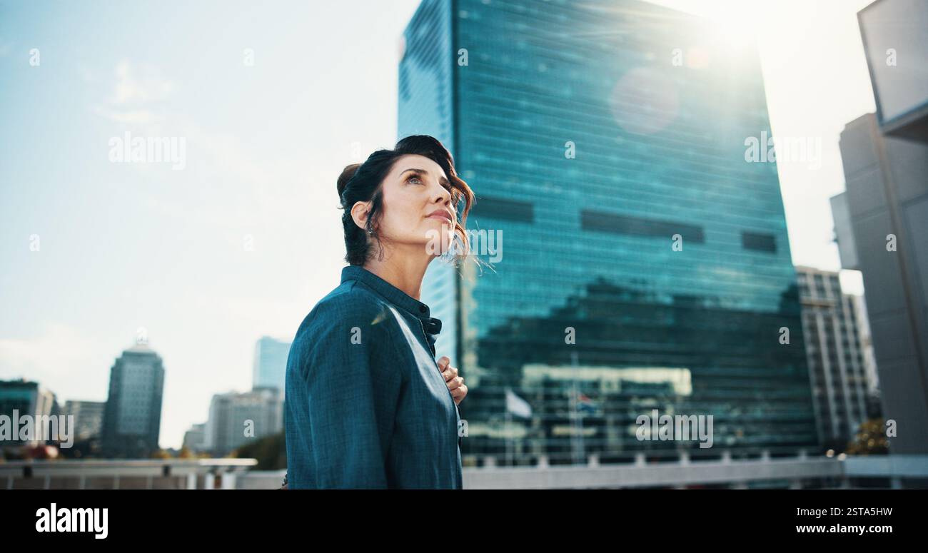 Travel, thinking and business woman in city with idea, brainstorming ...