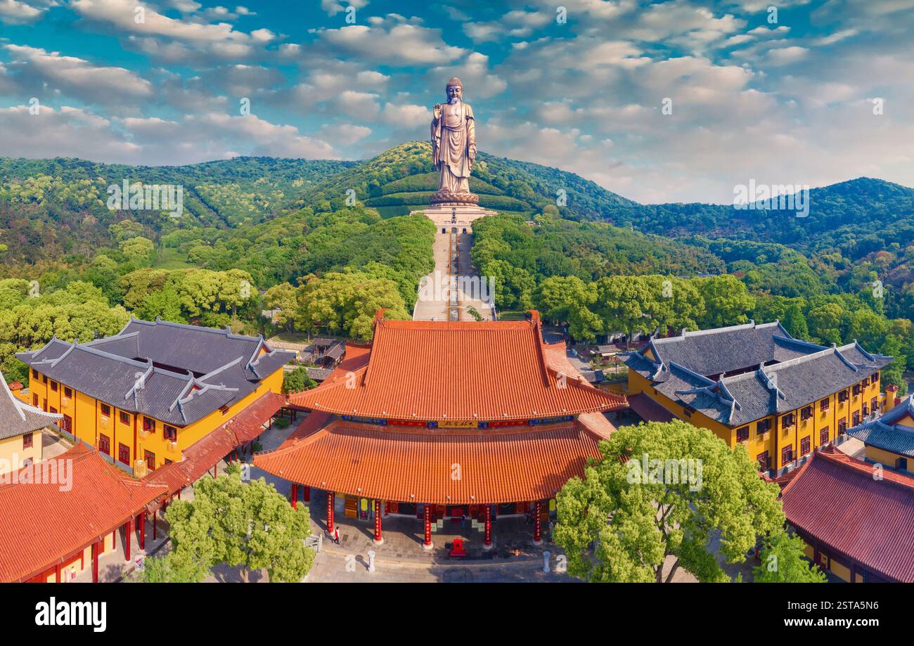 Wuxi Soul Mountain Scenic Spot, Jiangsu Province, China Stock Photo - Alamy