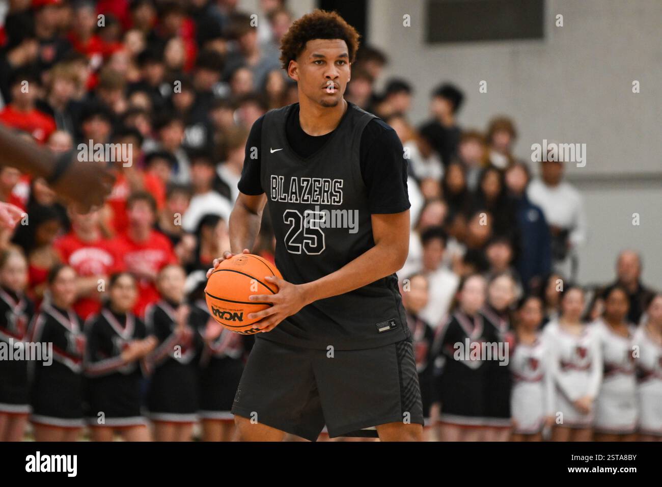 Sierra Canyon Trailblazers guard Maximo Adams (25) during a high school ...