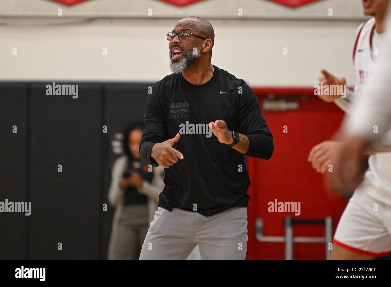 Studio City, United States. 28th Jan, 2025. Sierra Canyon Trailblazers ...