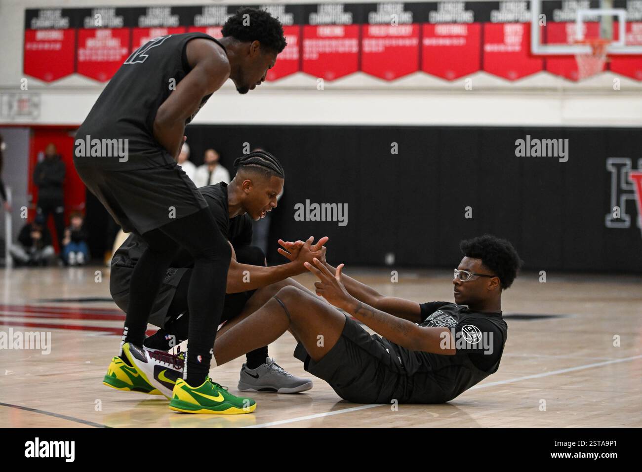 Studio City, United States. 28th Jan, 2025. Sierra Canyon Trailblazers ...
