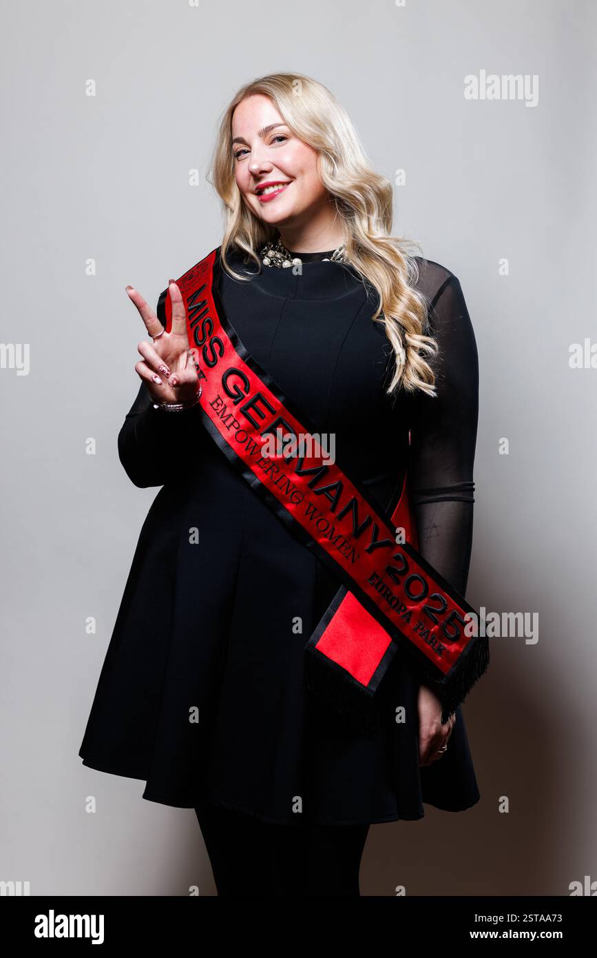Rust, Germany. 17th Feb, 2025. Laura Lebrecht stands in a Europa-Park ...