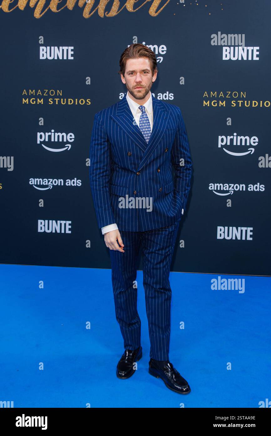 persons Ben Dahlhaus *** persons Ben Dahlhaus Copyright ...