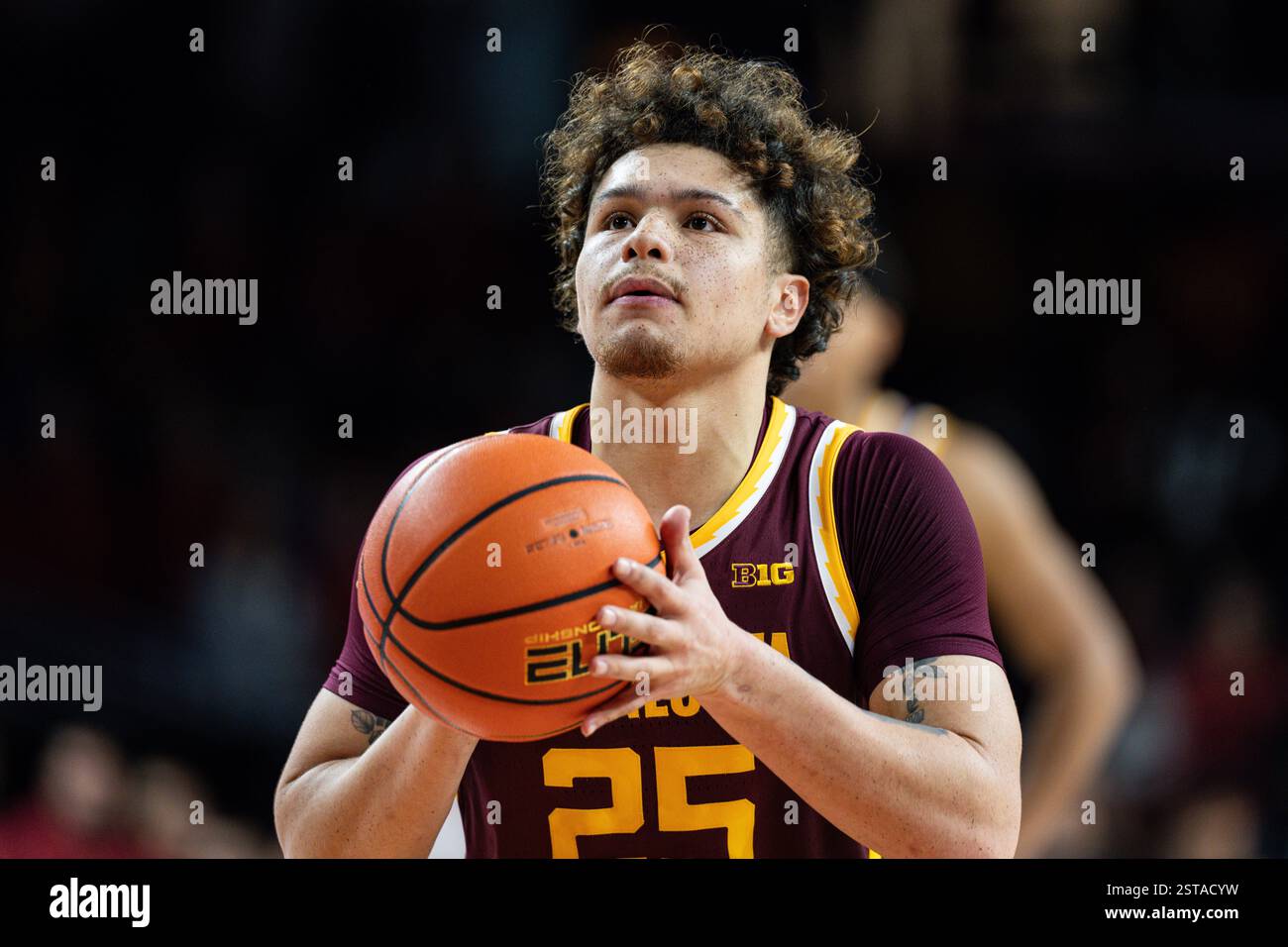 Los Angeles, United States. 15th Feb, 2025. Minnesota Golden Gophers ...