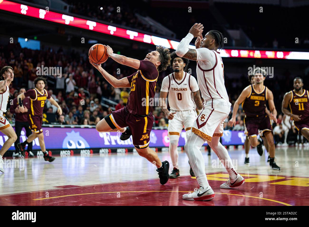 Los Angeles, United States. 15th Feb, 2025. Minnesota Golden Gophers ...