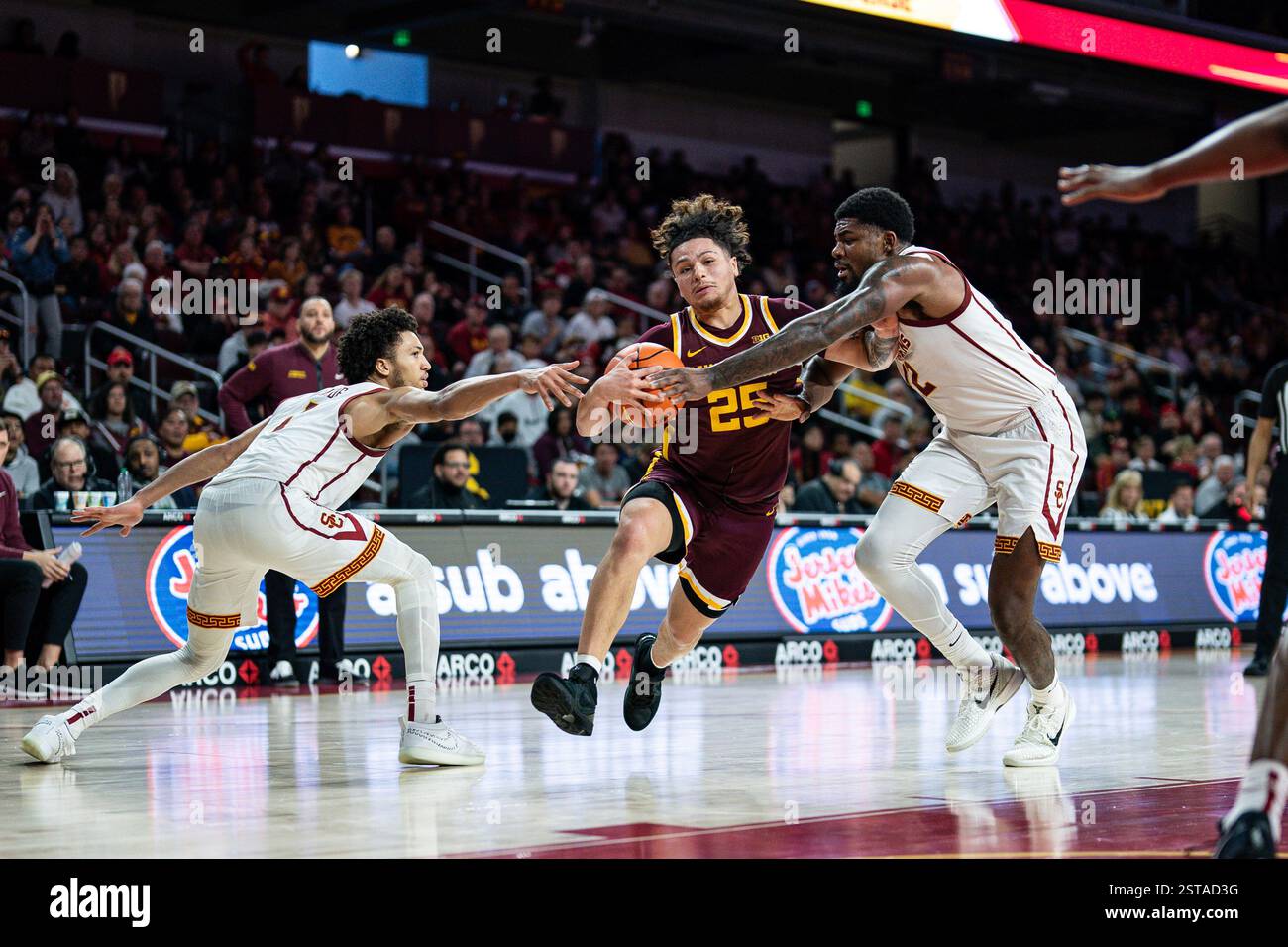 Los Angeles, United States. 15th Feb, 2025. Minnesota Golden Gophers ...
