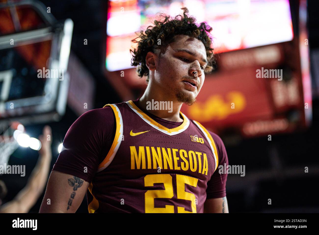 Los Angeles, United States. 15th Feb, 2025. Minnesota Golden Gophers ...