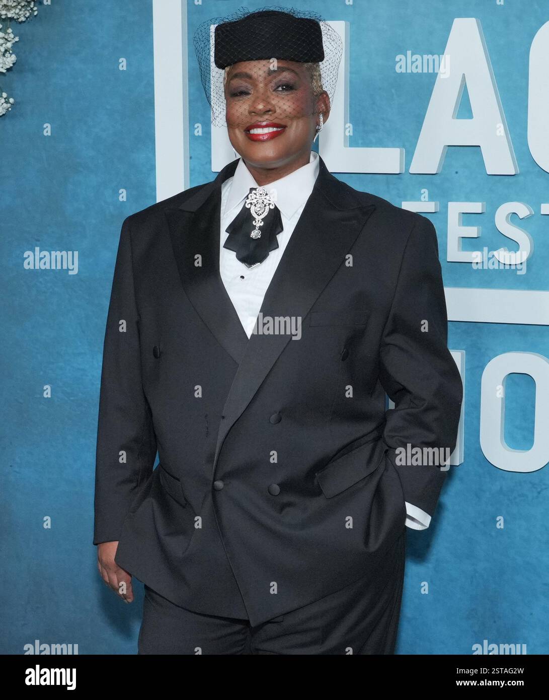 Los Angeles, USA. 17th Feb, 2025. Aunjanue Ellis-Taylor arrives at the ...