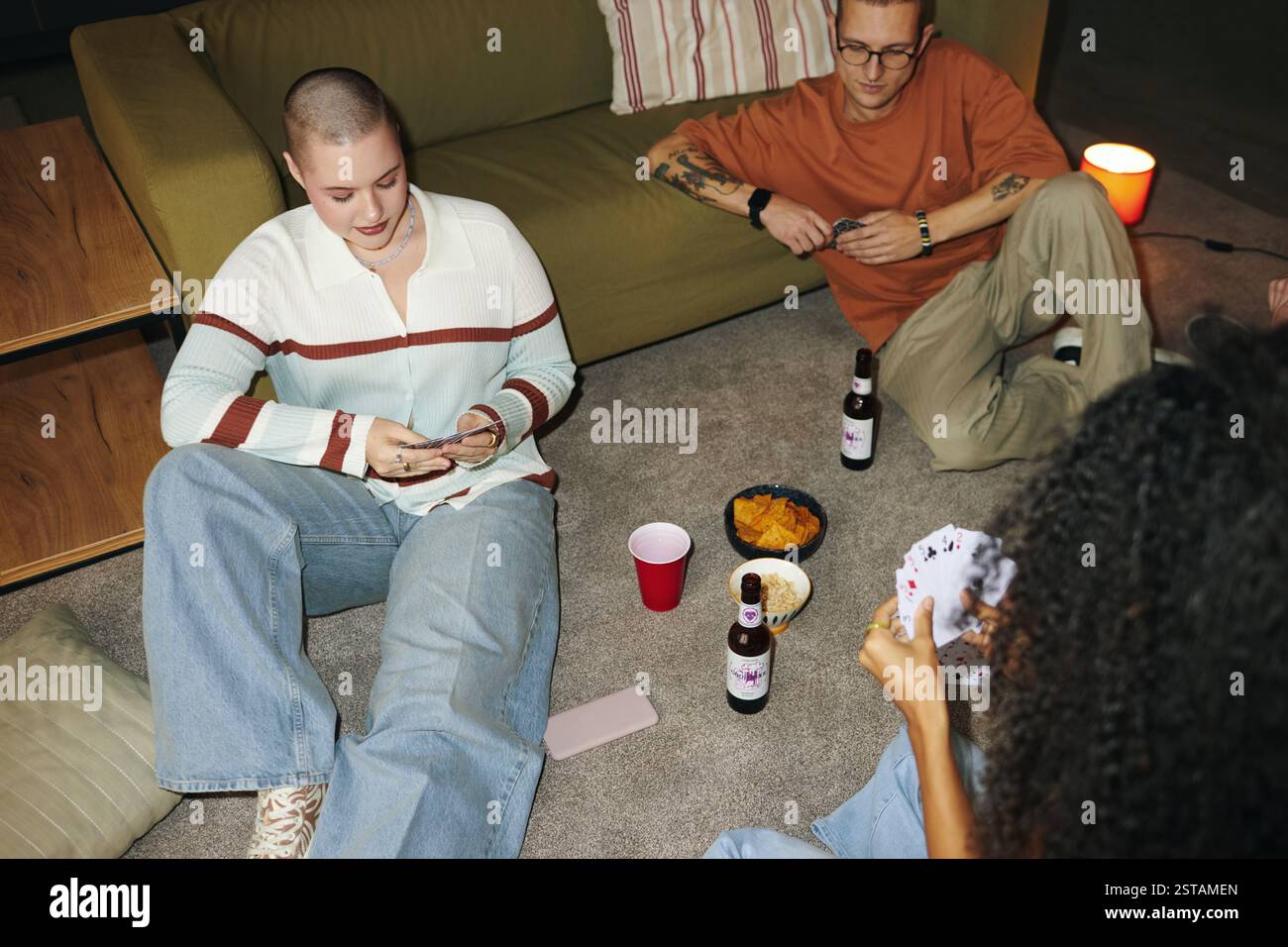 Informal gathering at home hi-res stock photography and images - Alamy