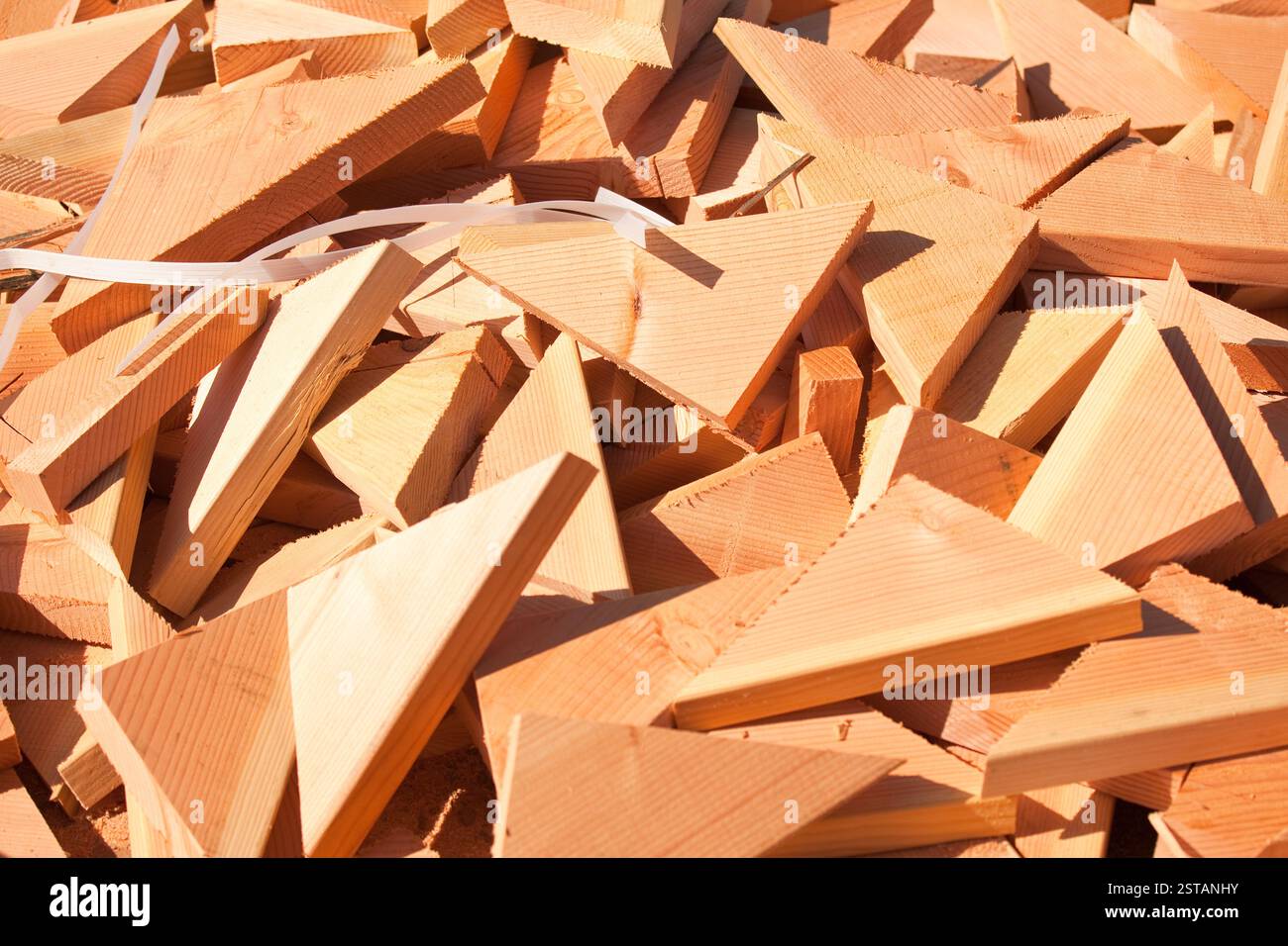 Pile of Building Lumber Scraps at Construction Site Stock Photo - Alamy