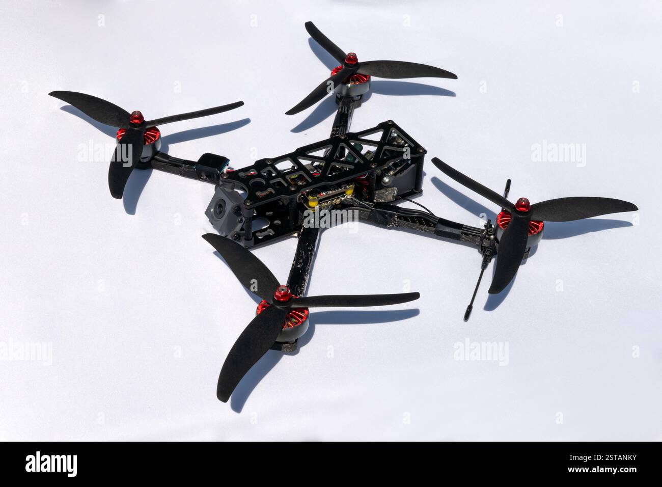 Fpv drone hi-res stock photography and images - Alamy