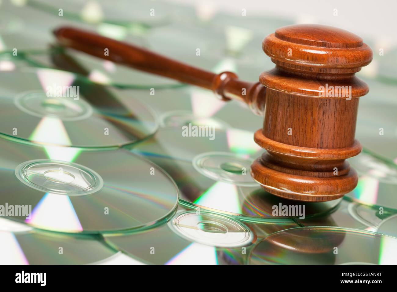 Dvd discs hi-res stock photography and images - Alamy
