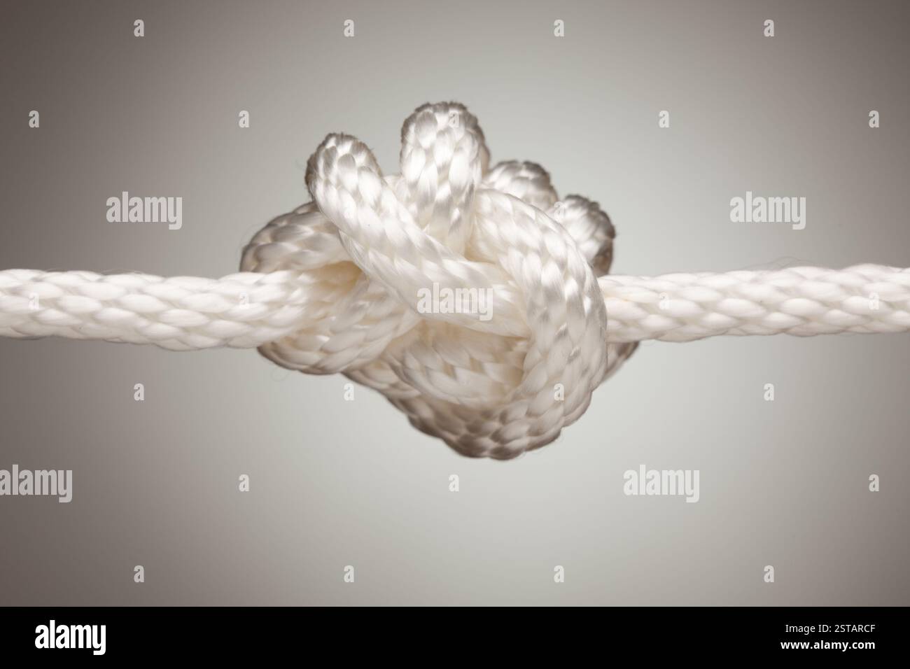 Nylon rope tight hi-res stock photography and images - Alamy