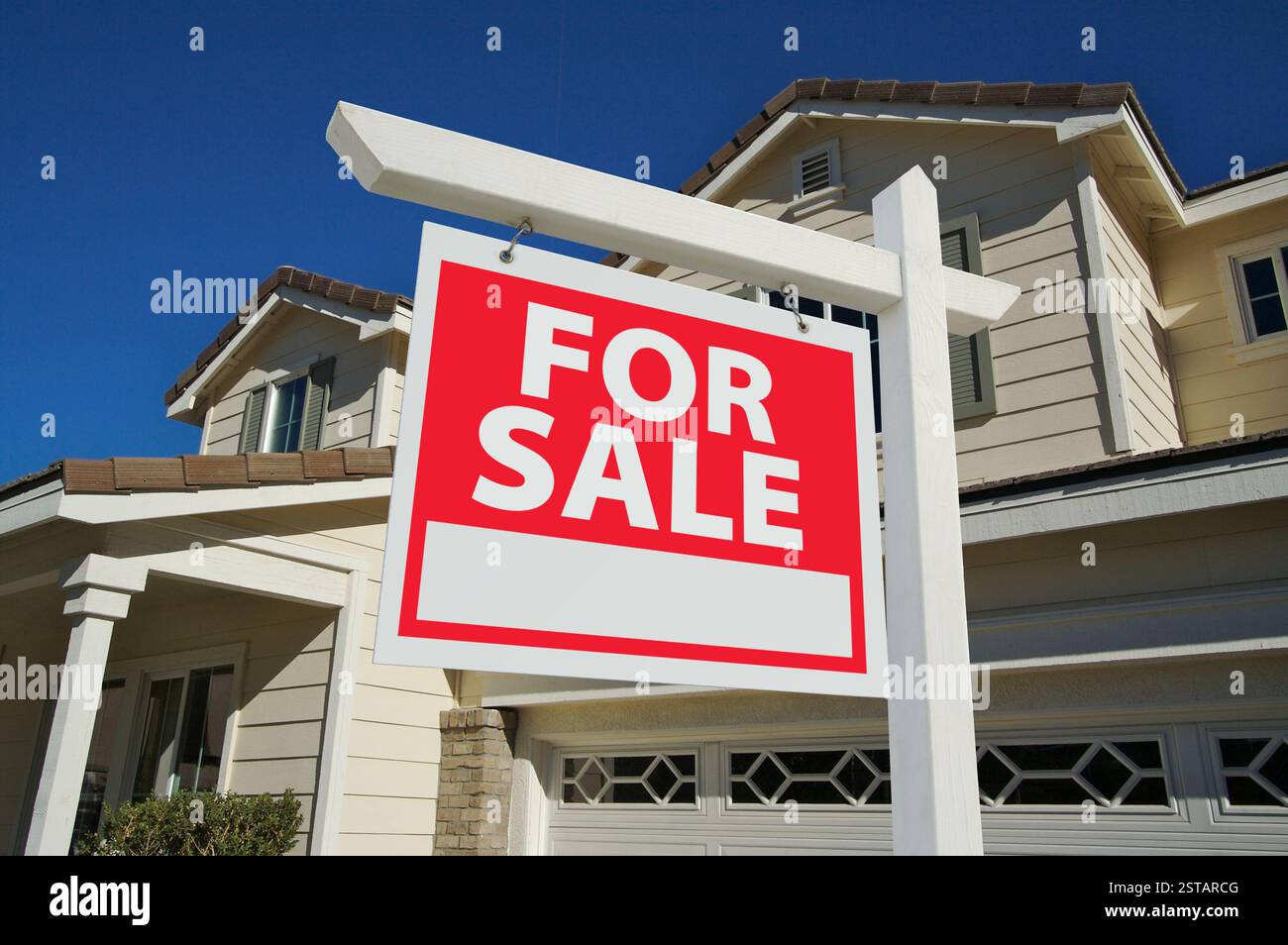 New home for sale sign hi-res stock photography and images - Alamy