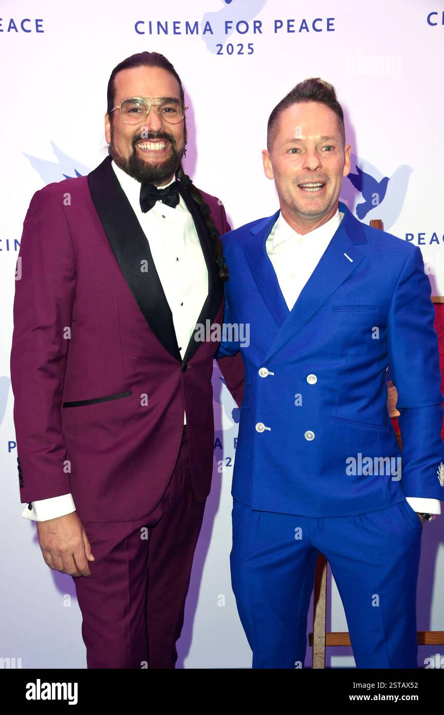 Timo Joh. Mayer und Benjamin Eicher bei der Cinema For Peace Gala 2025 im Hotel Adlon Kempinski ...