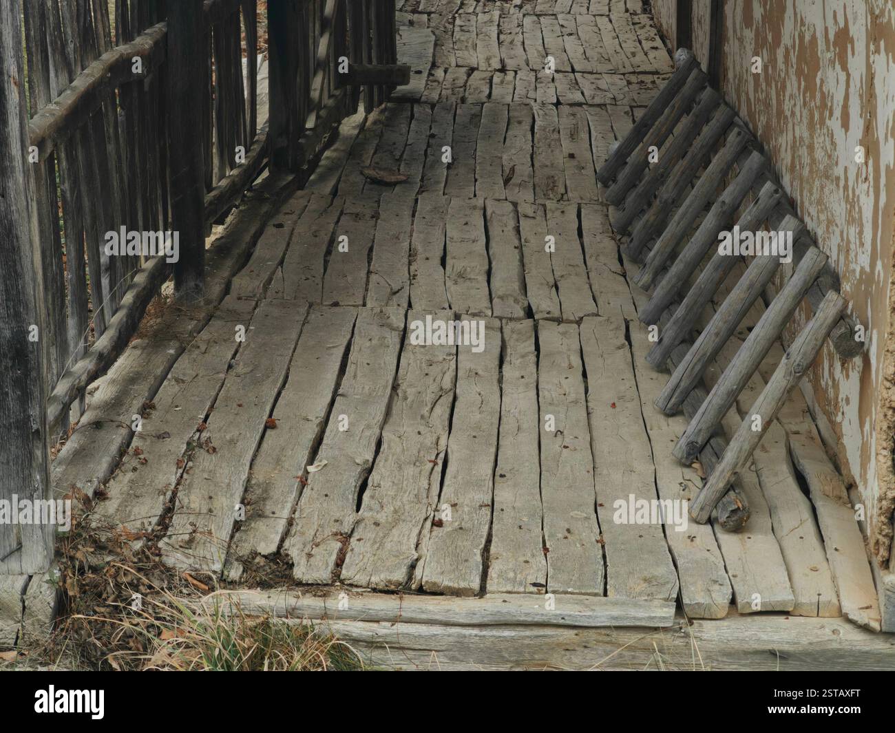 Rustic Steps. Farm Life Stock Photo - Alamy