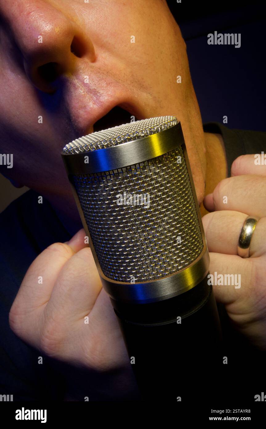 Vocalist & Microphone Stock Photo - Alamy