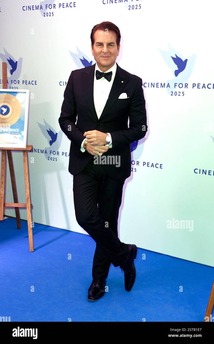 Vincent De Paul bei der Cinema For Peace Gala 2025 im Hotel Adlon ...