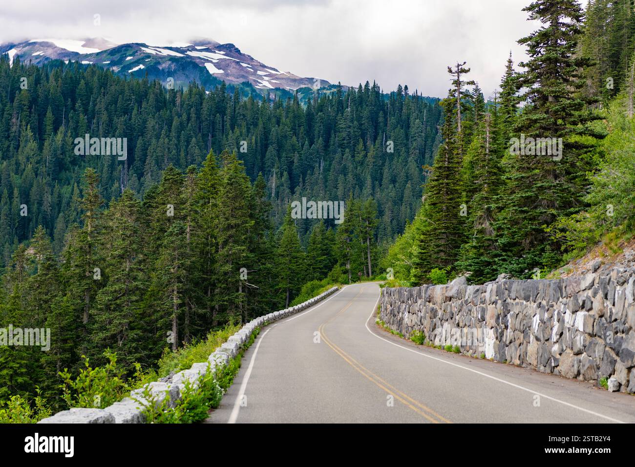 Travel destination. Landscape route to North Cascades National Park ...