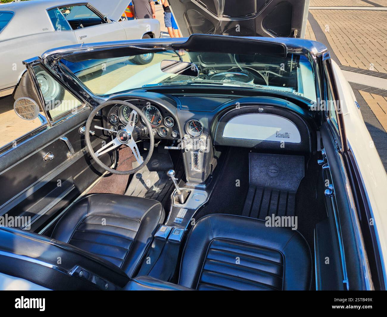 Park Ridge, Illinois, USA - August 21, 2024: Chevy Corvette. Retro ...