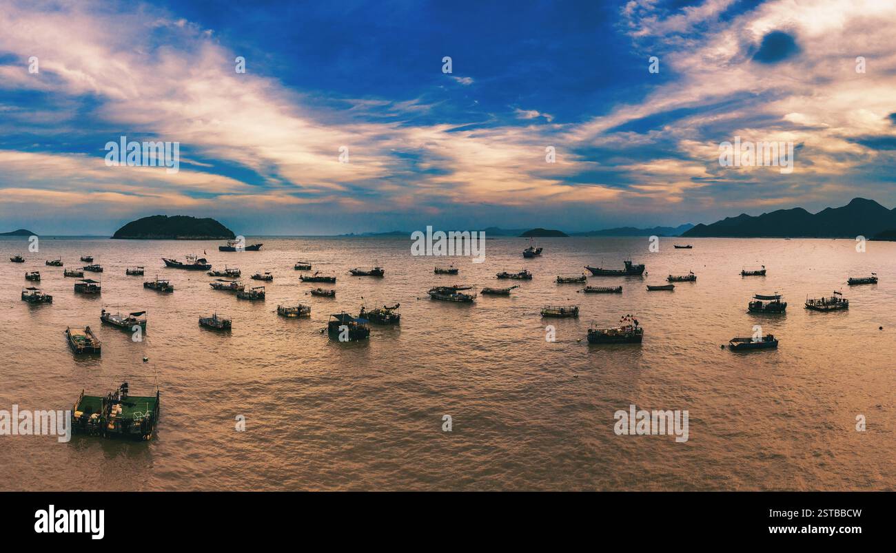Xiaohao beach hi-res stock photography and images - Alamy