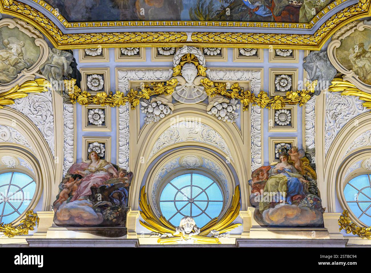 Filigree art hi-res stock photography and images - Alamy