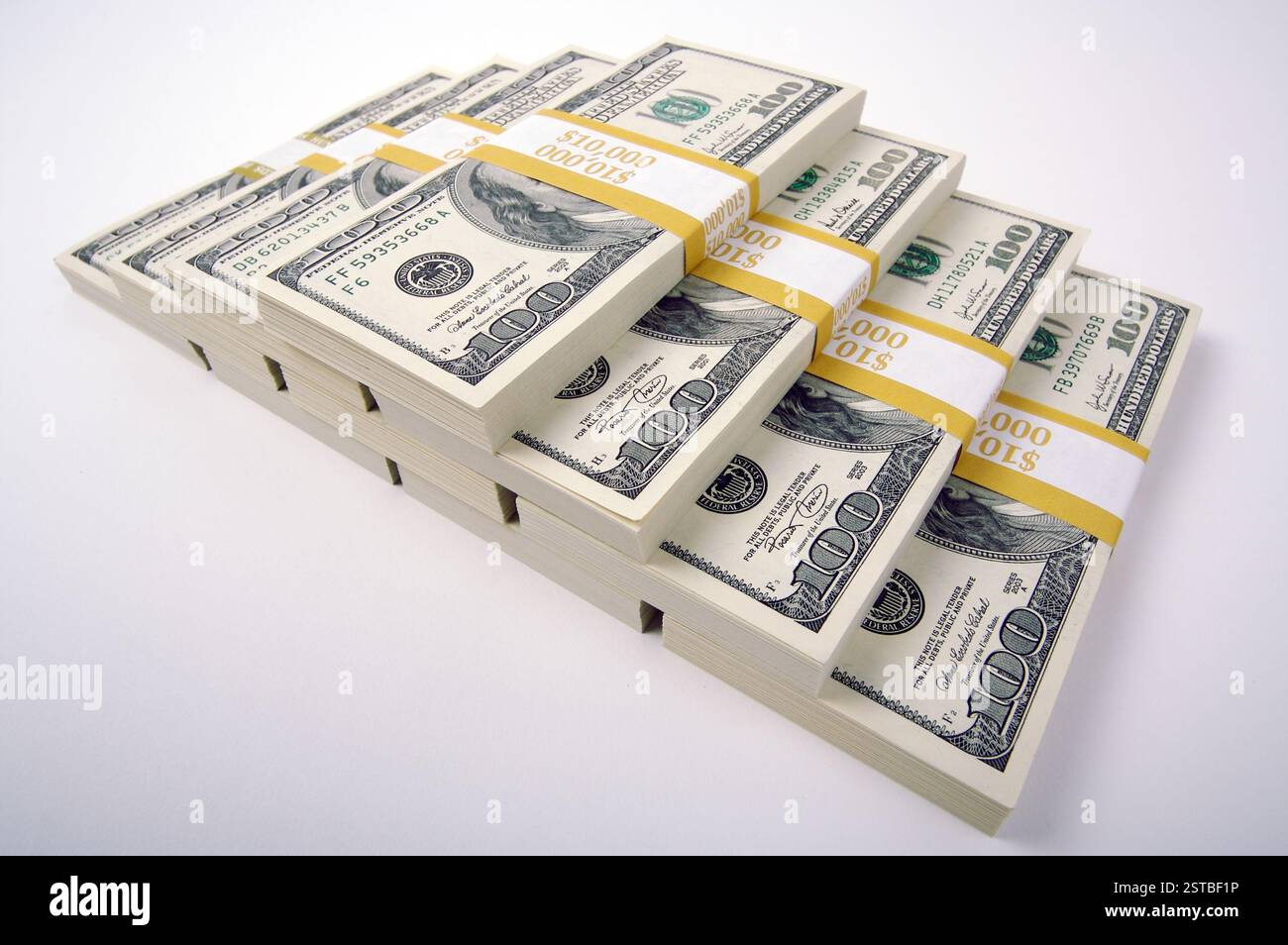 Stacks 100 us dollars hi-res stock photography and images - Alamy