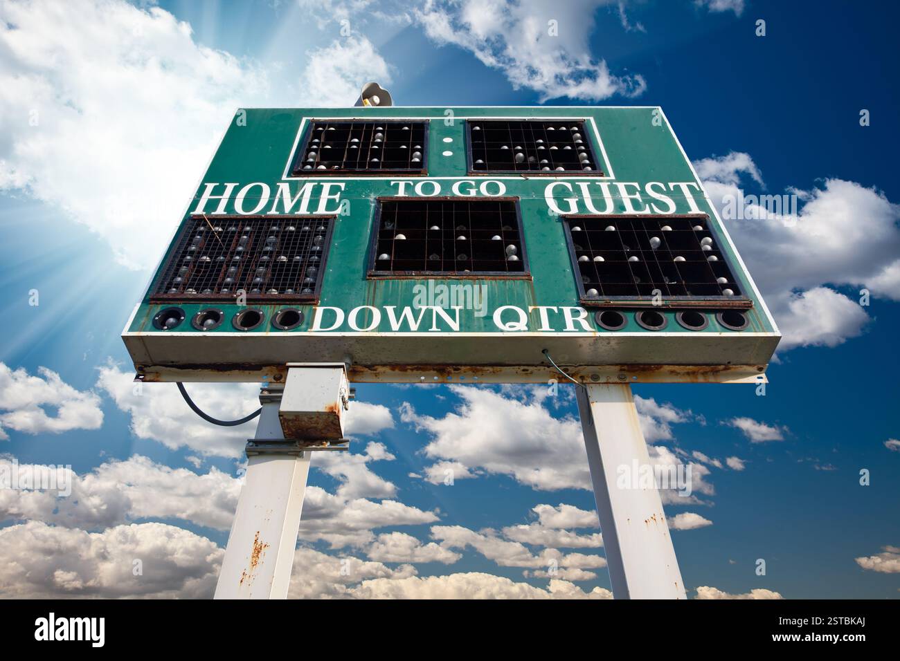 American football field scoreboard hi-res stock photography and images ...