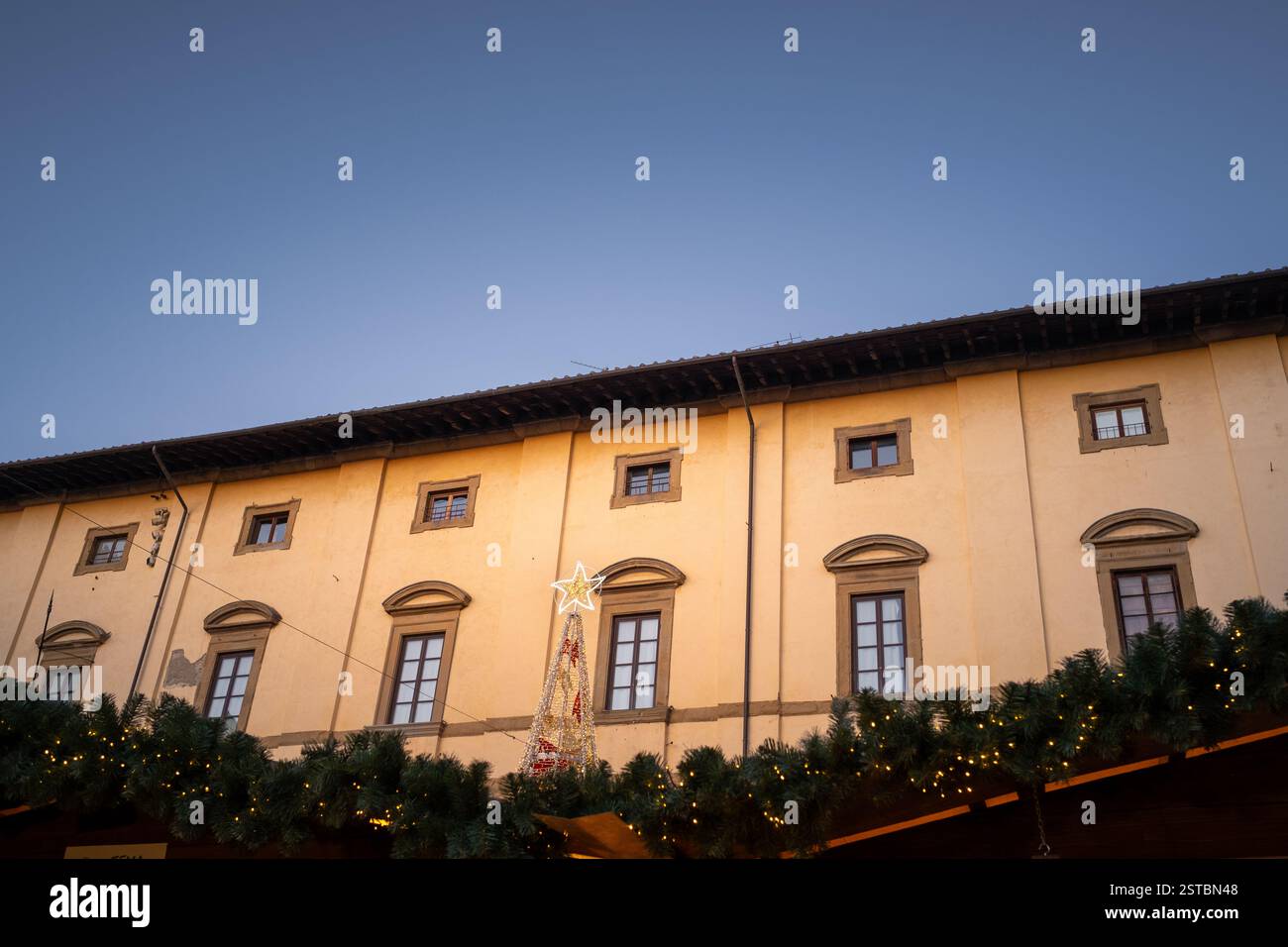 View of the main facade of the Palacio Delle Logge de Vasari in the ...