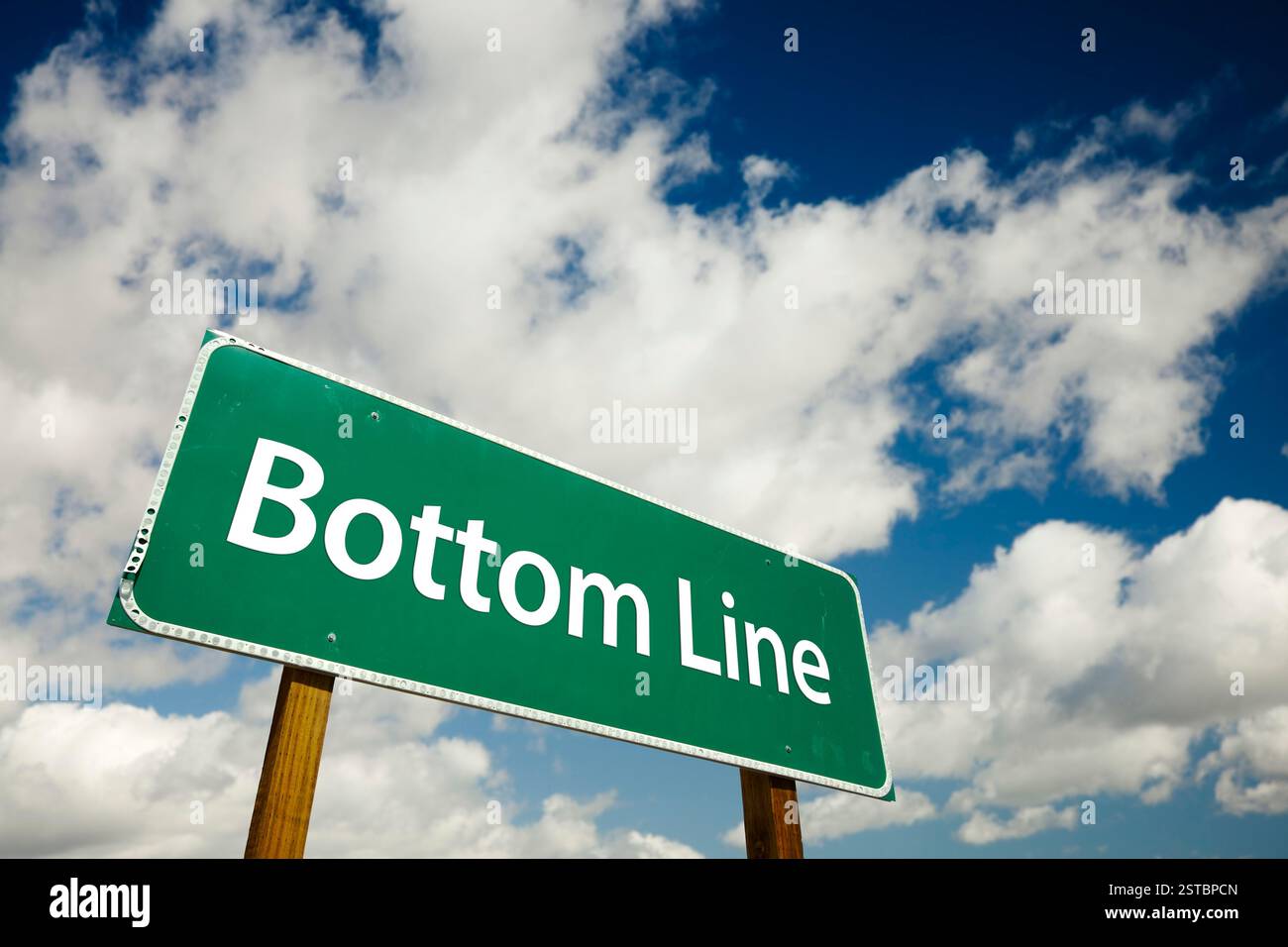 Bottom core hi-res stock photography and images - Alamy