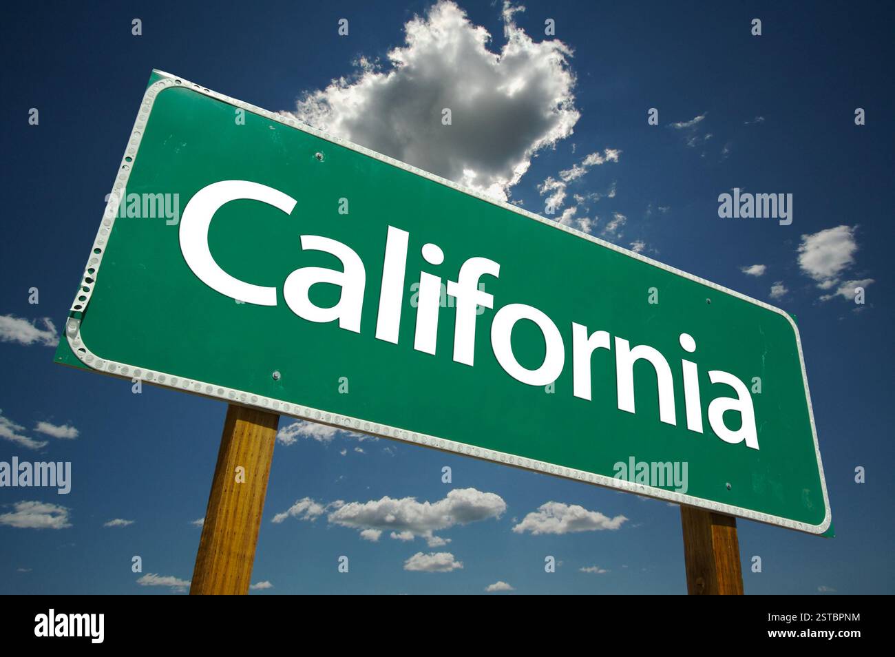 Green California Road Sign Stock Photo - Alamy