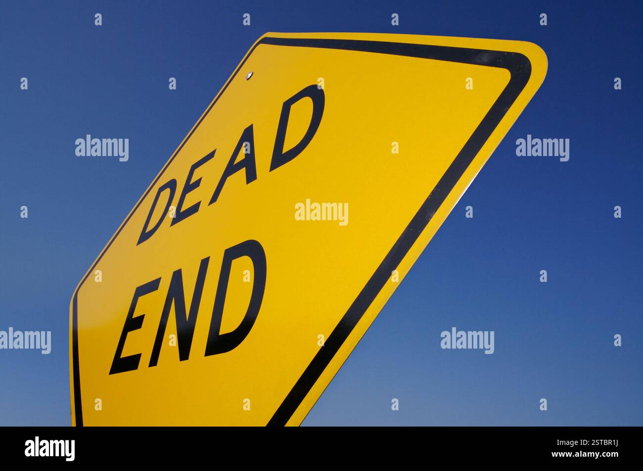 Dead End Traffic Sign Against Blue Stock Photo - Alamy